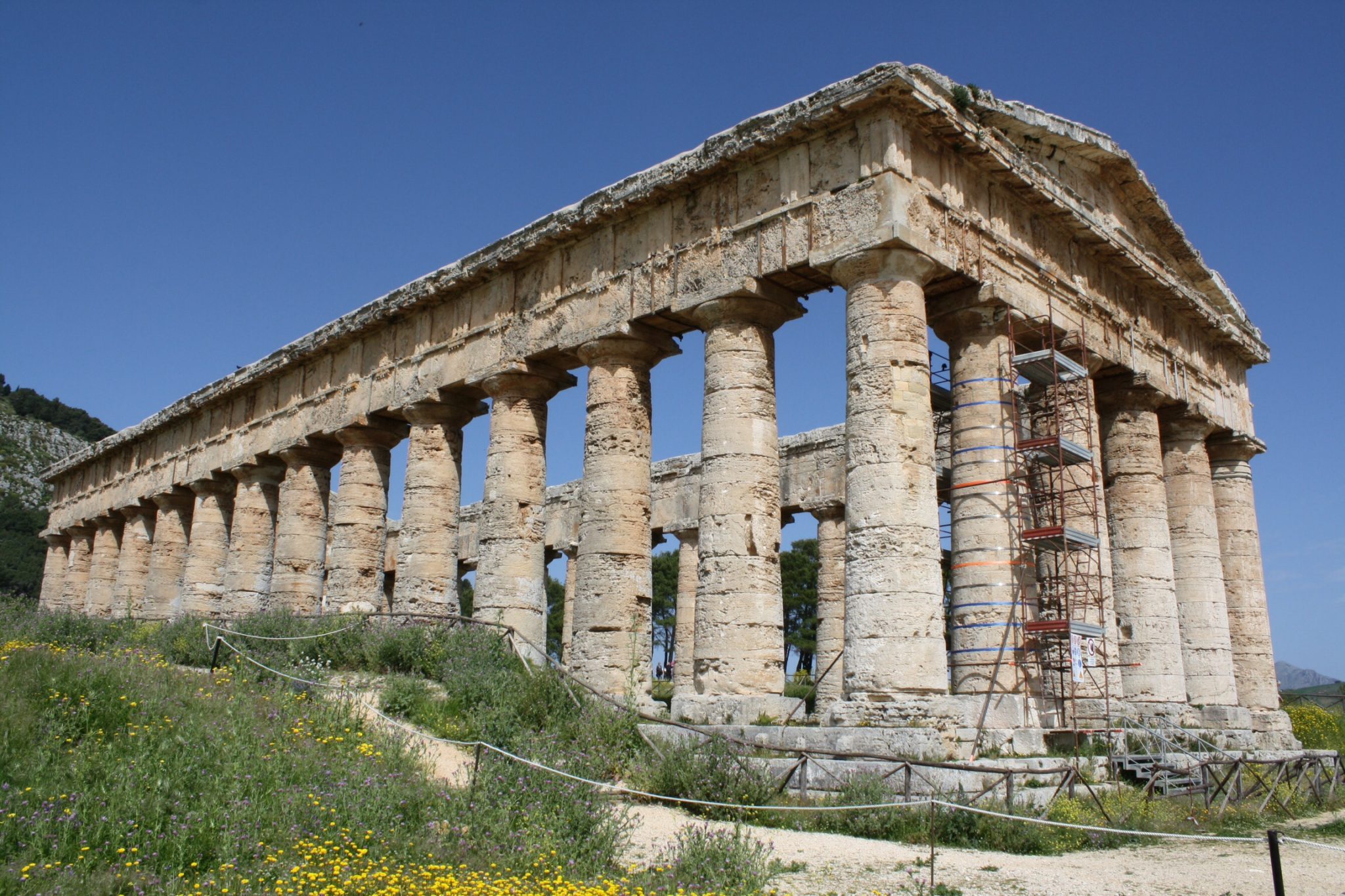 The Doric temple of Segesta – World History Foundation